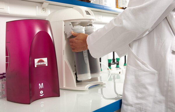 RiOs-DI® 3 UV Water Purification System | ZRDSVP3WW
